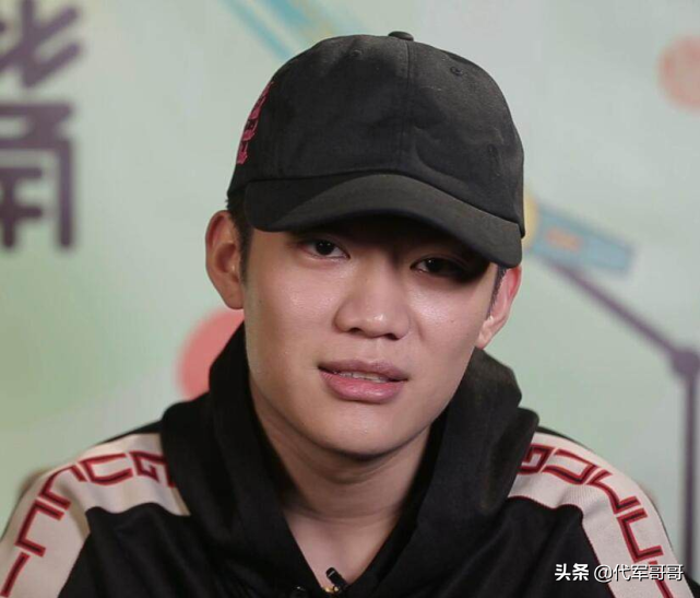 PGone近況曝光，新專輯賣出300萬元，曬價值200萬豪車 - 資訊咖