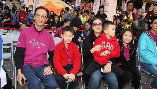 Remember Fu Mingxia, the "Queen of Diving"?5 years after marriage, 3 ...