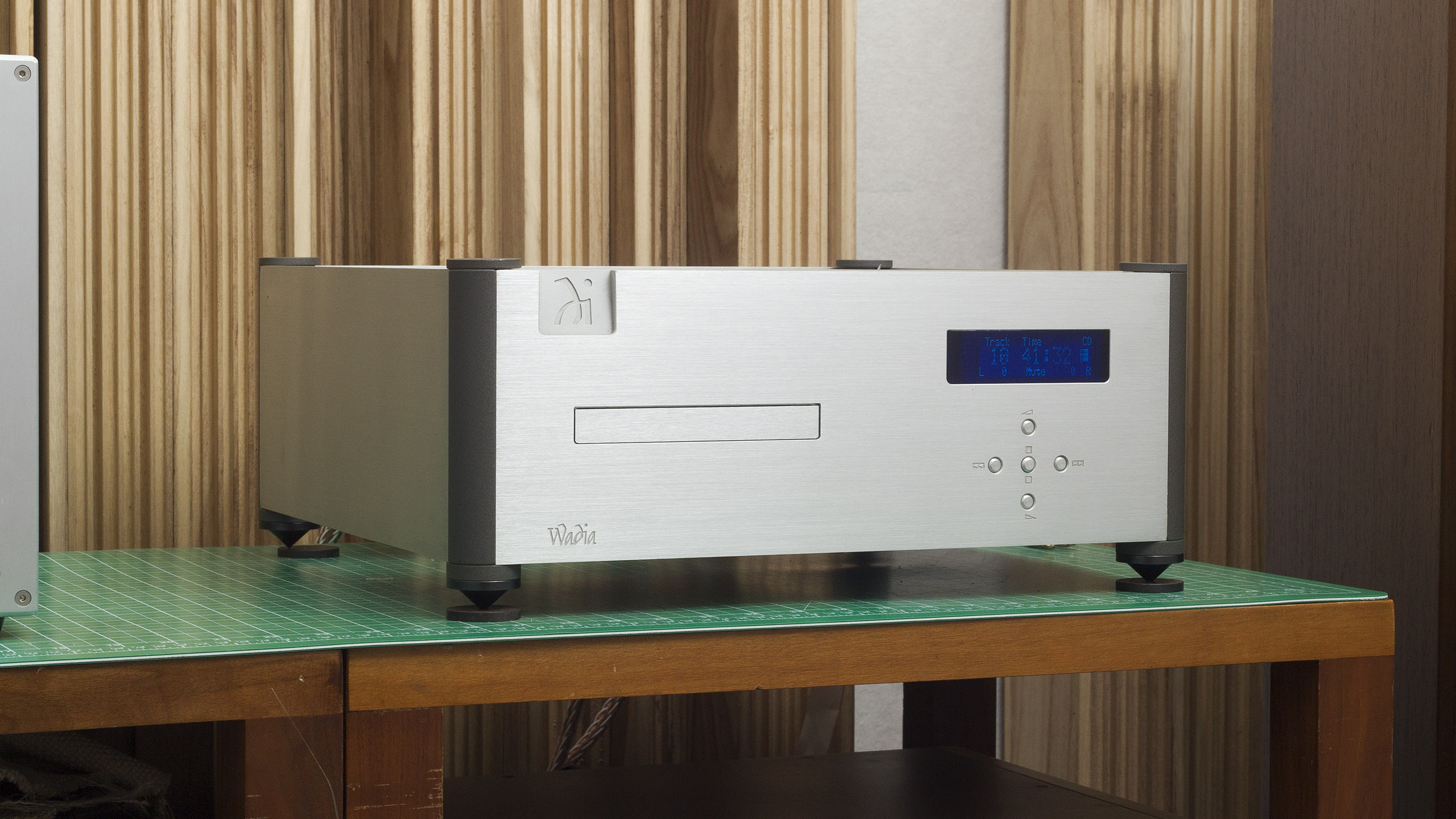 HIFIDIY论坛-49年入国军？Hi-End入门级CD机Wadia 381体验 - Powered by Discuz!