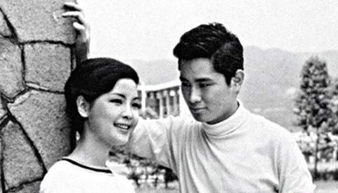The regret of Teresa Teng after the song: After 6 love affair, but ...