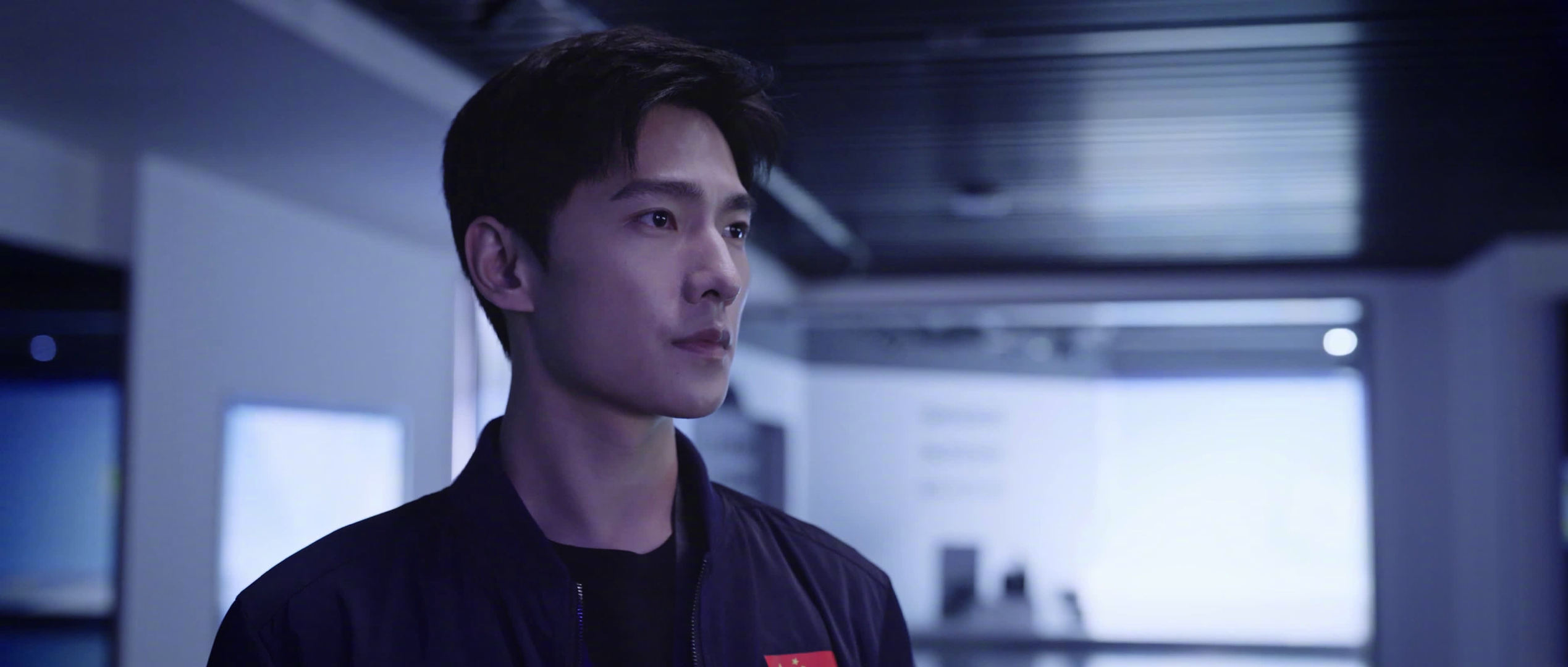 How about aerospace engineer Yu Tu in "You Are My Glory" played by Yang ...