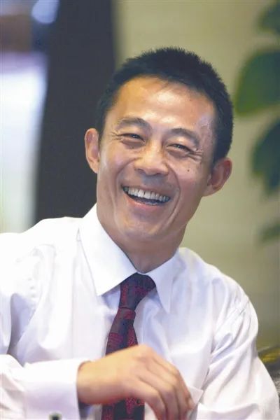 Hou Yong's Love History: Entanglement with Wang Rui, Shen Rong, Pan ...