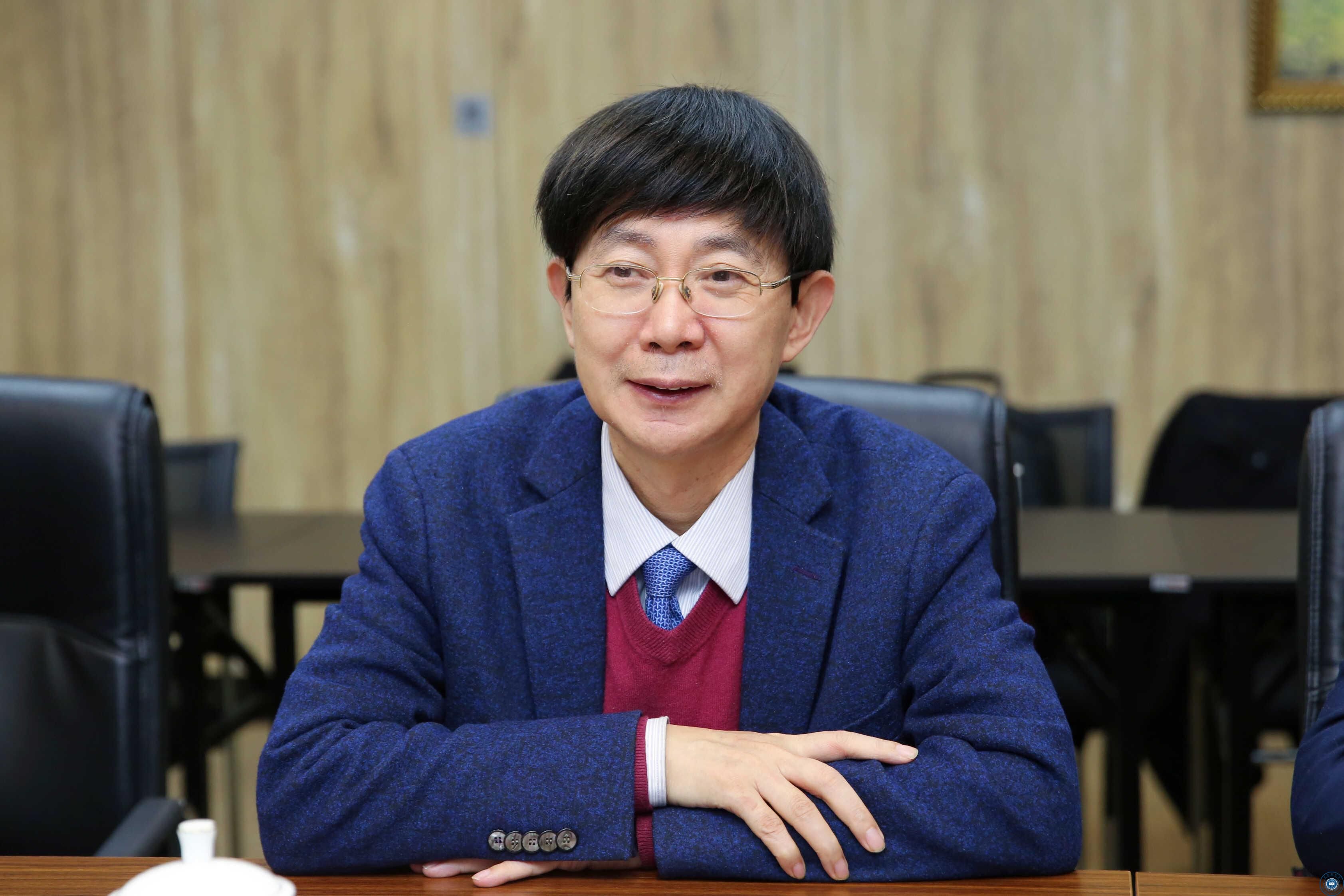 Li Yajun, Dean of Northwest Women and Children's Hospital - iNEWS