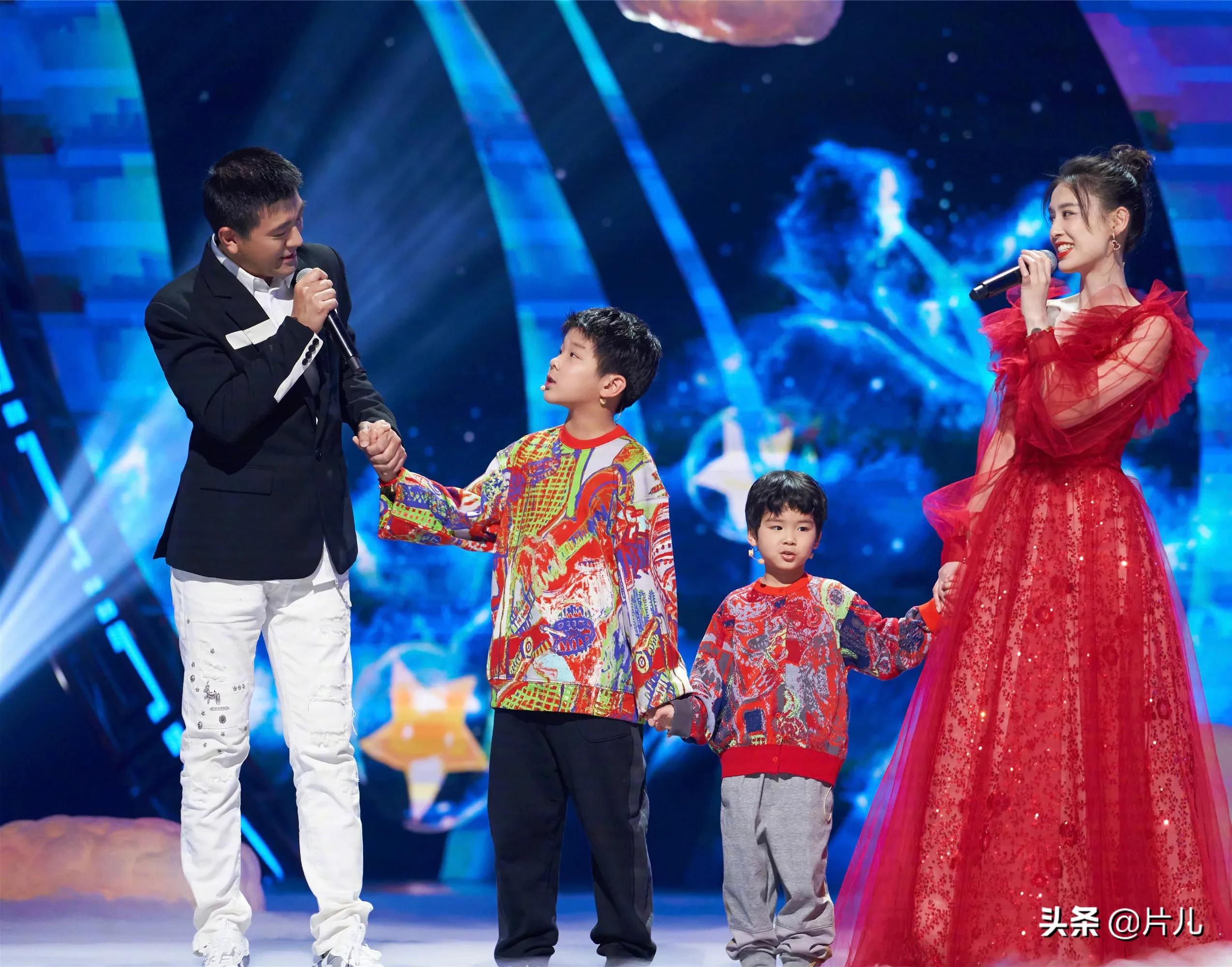 Huang Shengyi took the initiative to give birth to three children. Her ...