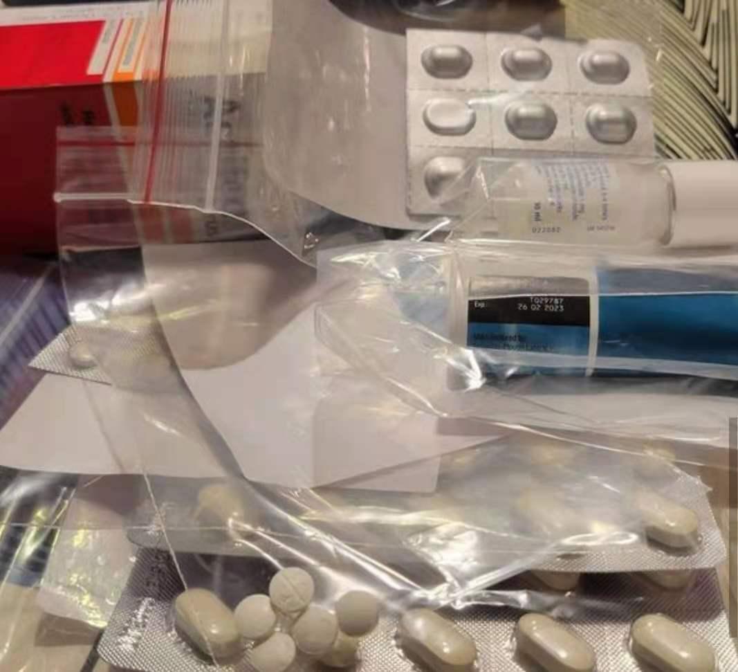 worry!Hong Kong actress Bao Peiru suddenly developed facial paralysis ...