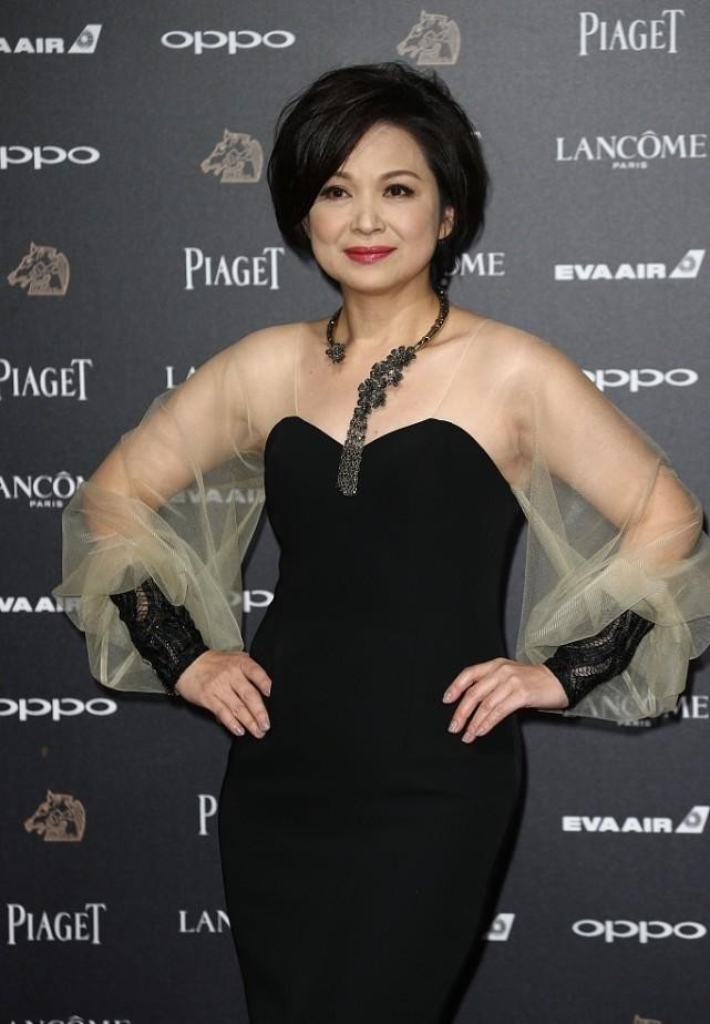 Yang Guimei is 62 years old, but she is still not low-key in her ...