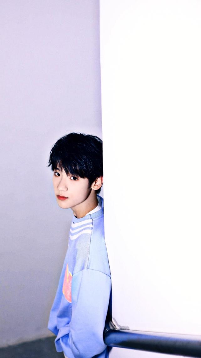 "Zhang Junhao" Avatar + Wallpaper - iNEWS