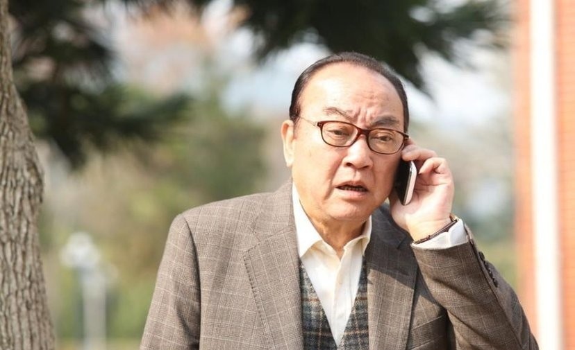 Chow Yun-fat cares about his friend's body, personally escorts Lu ...