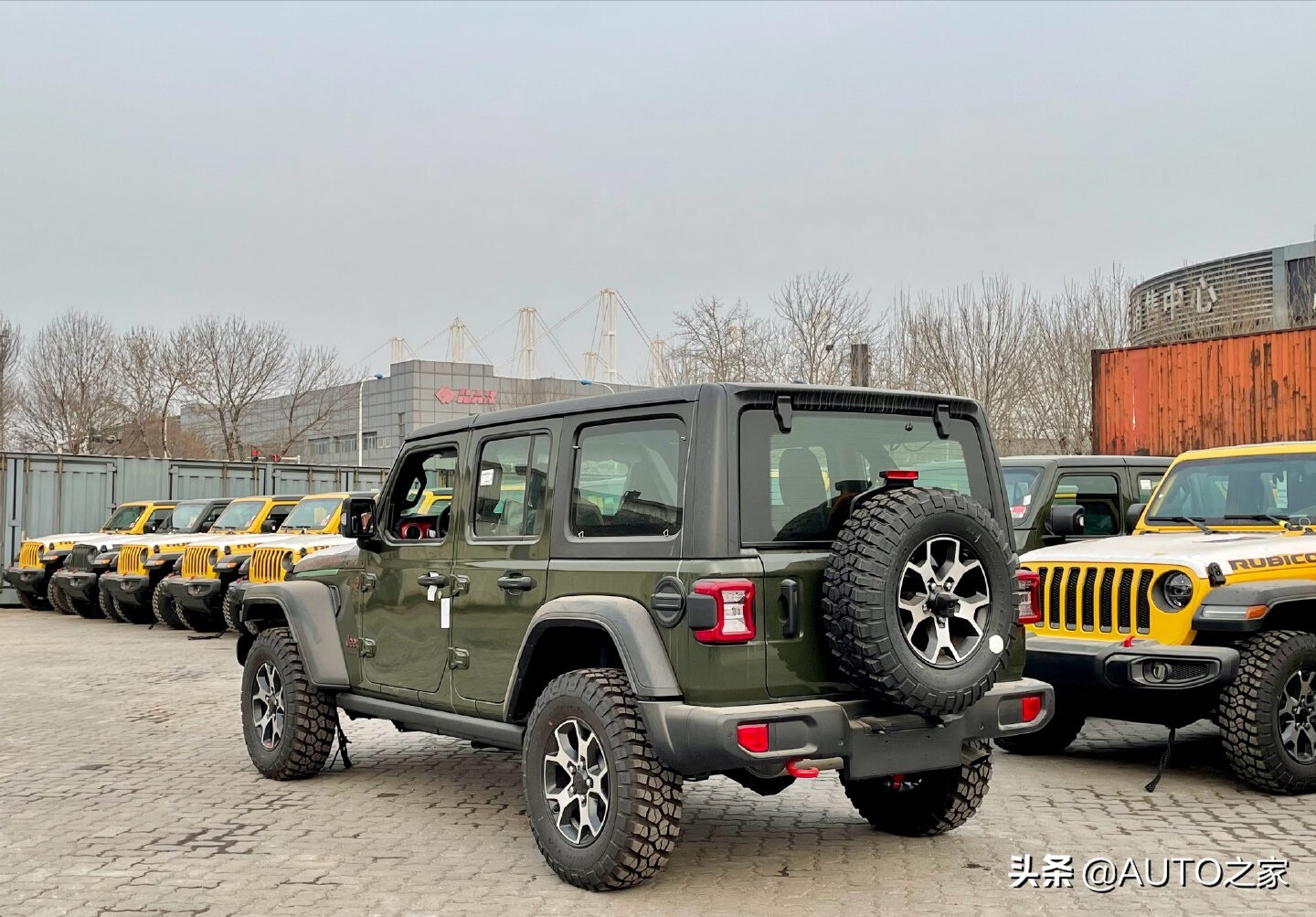 2.0T+8AT, time-sharing four-wheel drive + rough appearance, the new jeep Wrangler arrives in ...