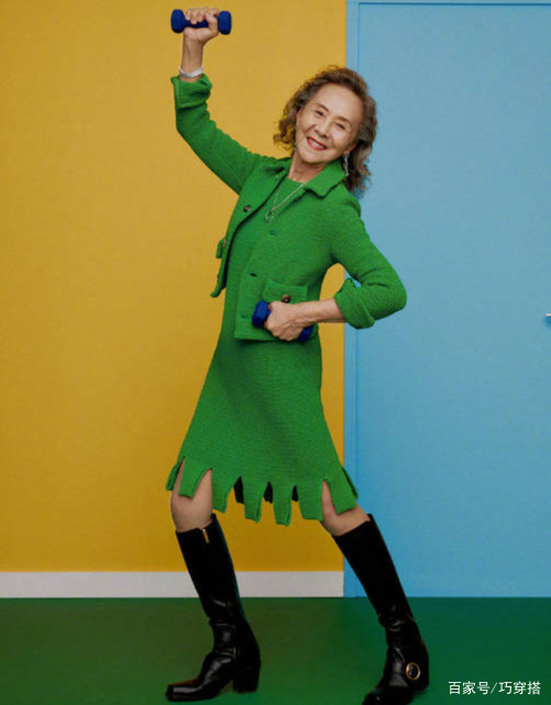 Wu Yanshu is 83 years old, and his clothes match does not lose to the younger generations, and ...