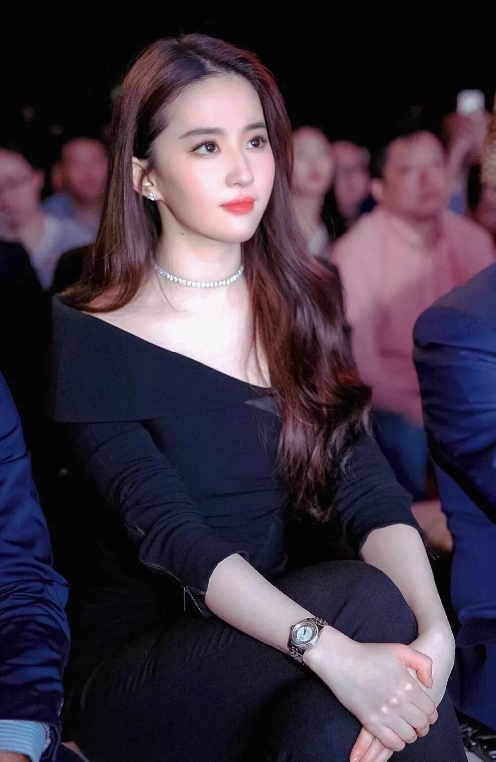 Liu Yifei, long fairy spirit is willful - iNEWS