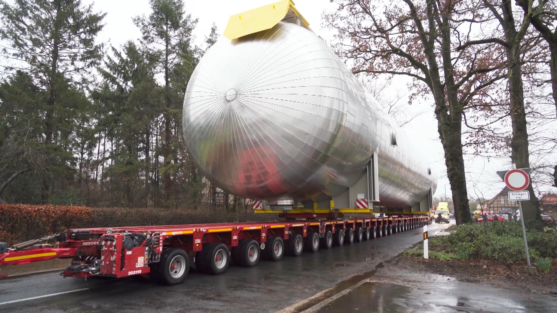 A 30-ton plane can be supported by 3 tires, but why does a 30-ton truck ...