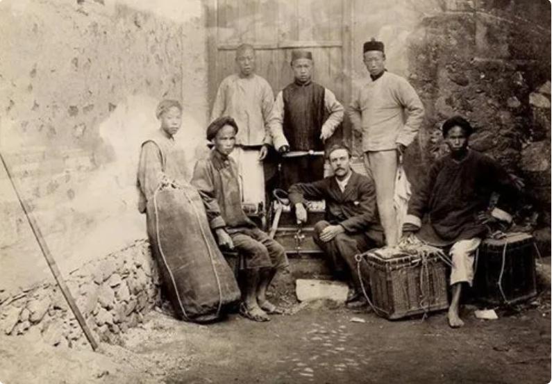 How dirty were the pigtails of Qing men?Witness: I vomit, no less than ...