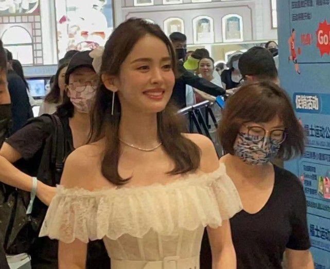 Nazha's latest picture is like a person who has changed. Fans blamed ...