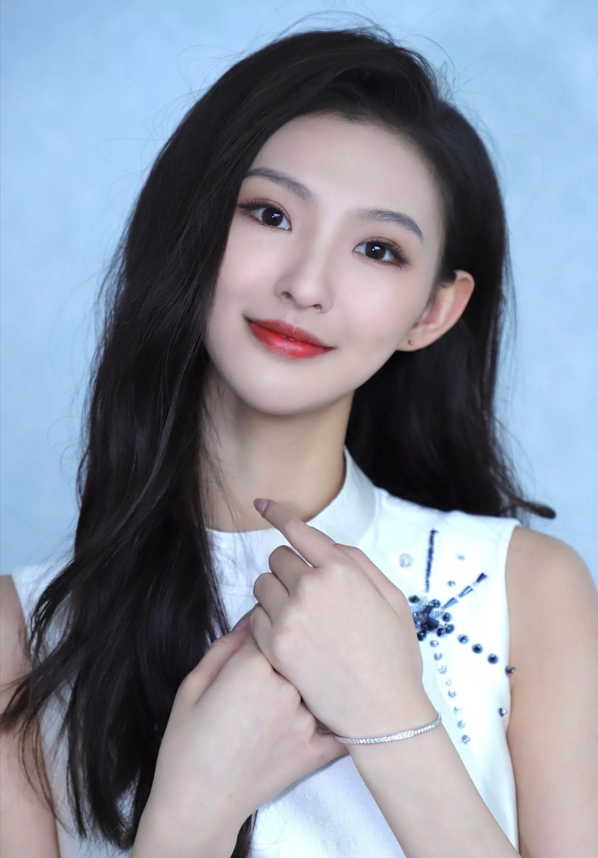 Wang Sijie‖Beauty - iNEWS