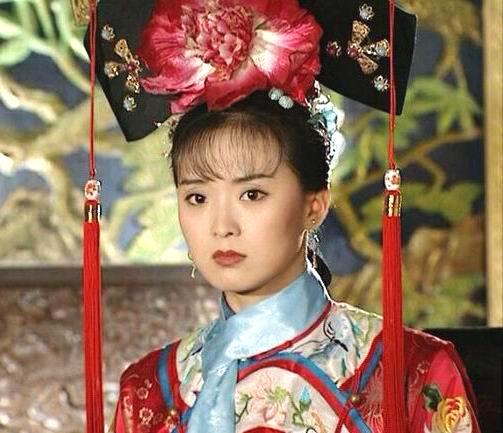 Watching "Qinger Gege" talk about the life of a wealthy family, only ...