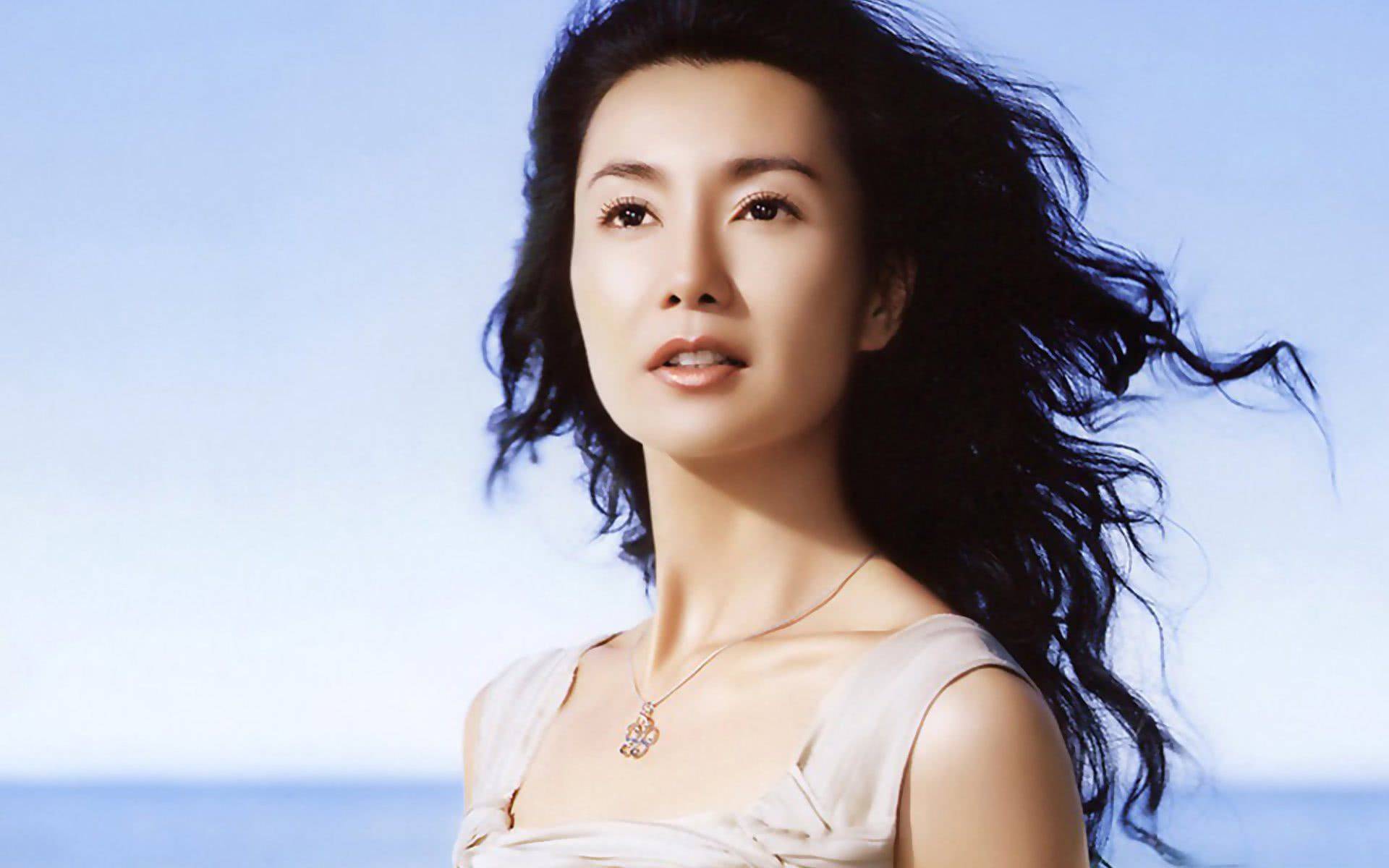 The 18-year-old Hong Kong sister Maggie Cheung is beautiful and has not ...