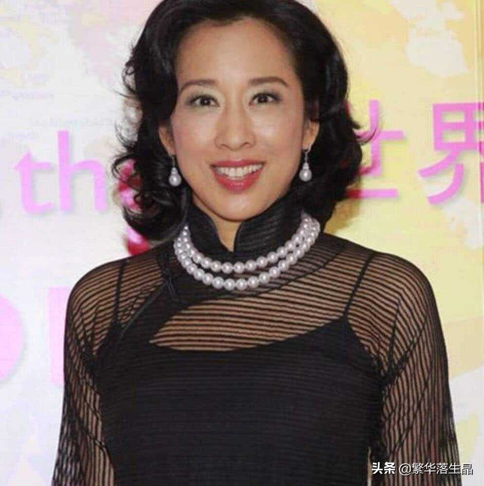 Zhu Lingling celebrates her birthday, and she is like a sister with Guo ...