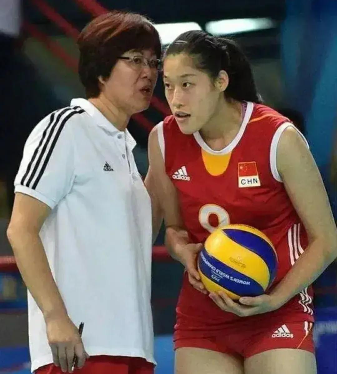 Warm your heart!Lang Ping has completely emerged from the shadow of ...