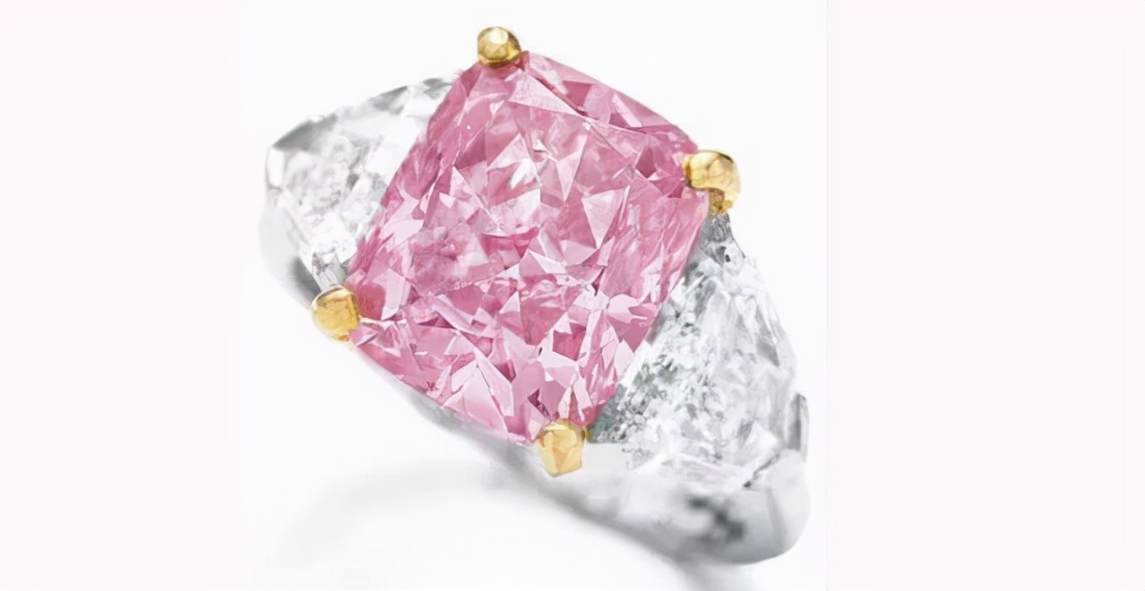 List of the most expensive rings in the world, how many smart ones do ...