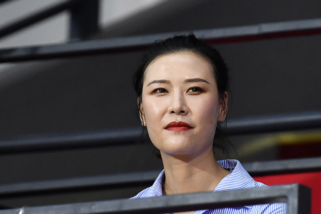 Hu Weidong is not short-sighted, 650 degree astigmatism makes him have the basket in his heart ...