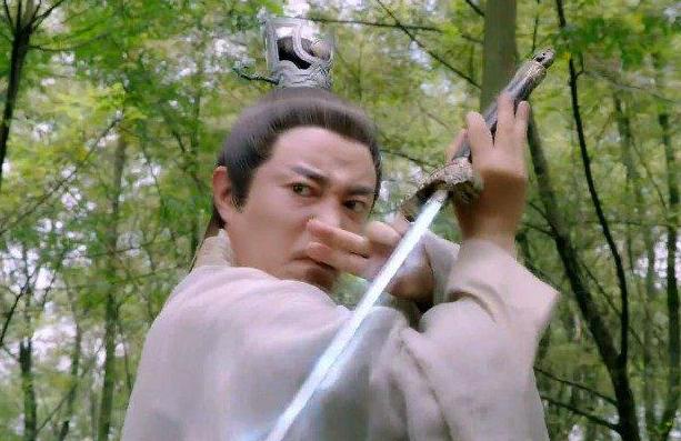 He Zhonghua: From Peking opera martial artist to costume knight, why do ...
