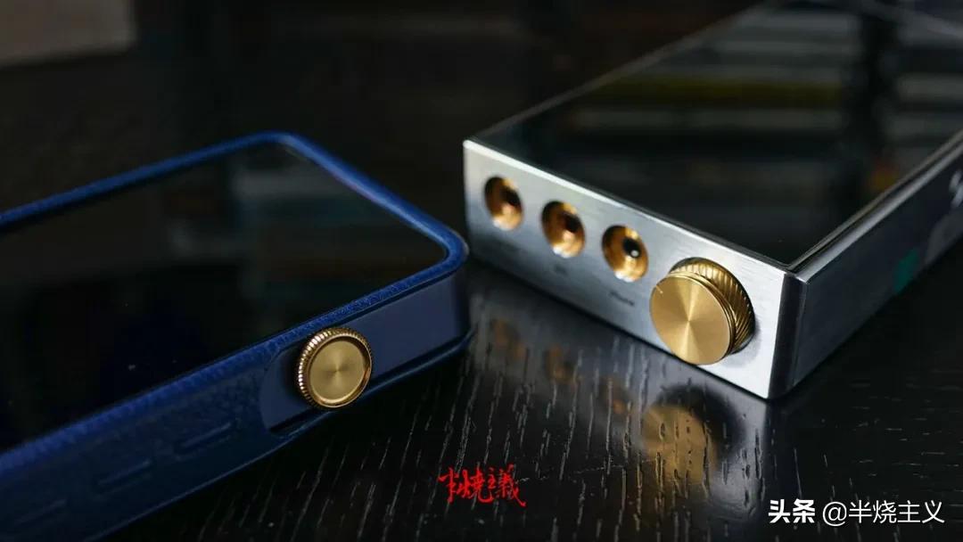 In the portable digital broadcast that can be put in the pants pocket ...