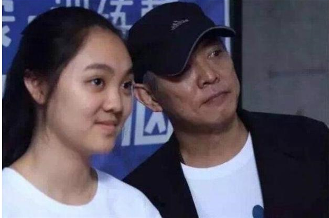 Jet Li's 4 daughters did not die with their father!The eldest daughter ...