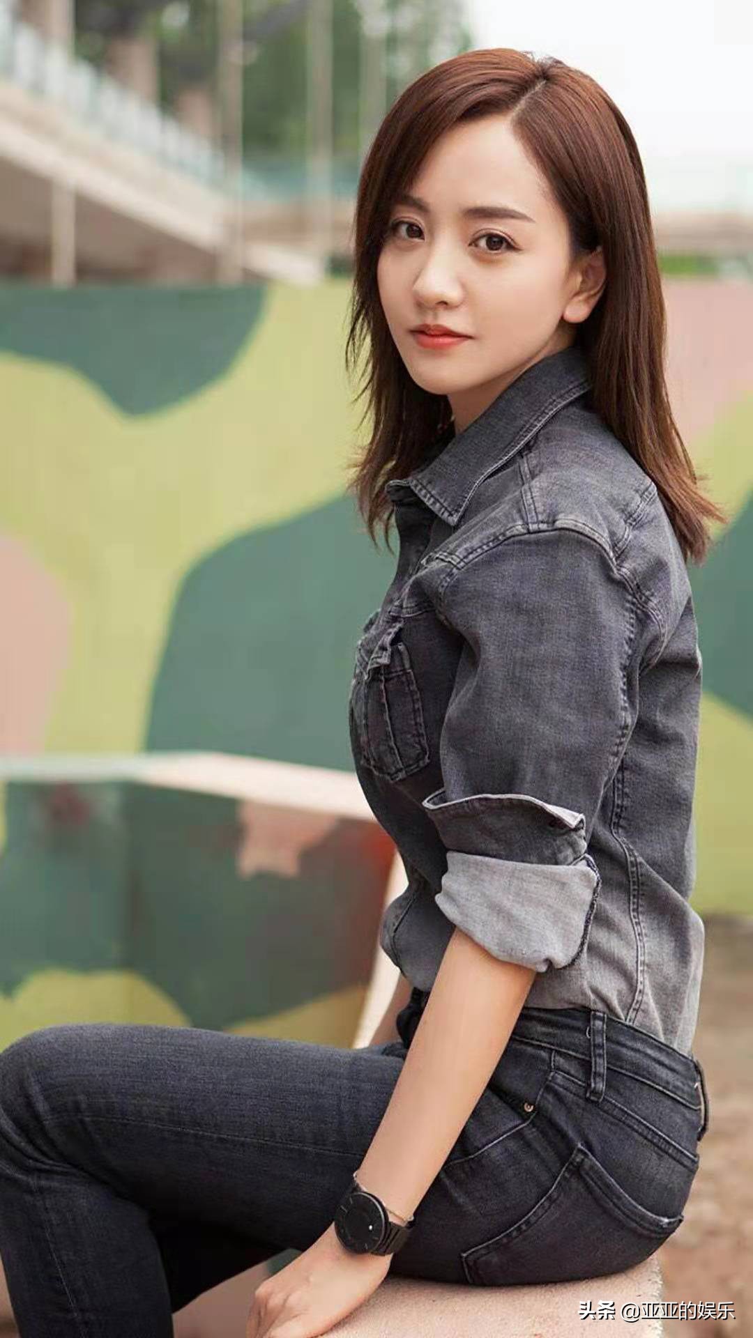 Buddhist actor Yang Rong finally took over, let's get to know her - iNEWS