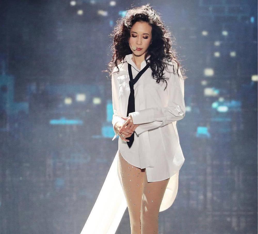 The 6 most beautiful "legs" in the entertainment industry, who do you ...