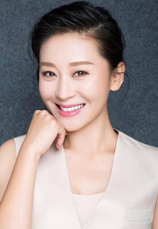 Nursery husband Chen Yihong married an actor wife who was 19 years ...