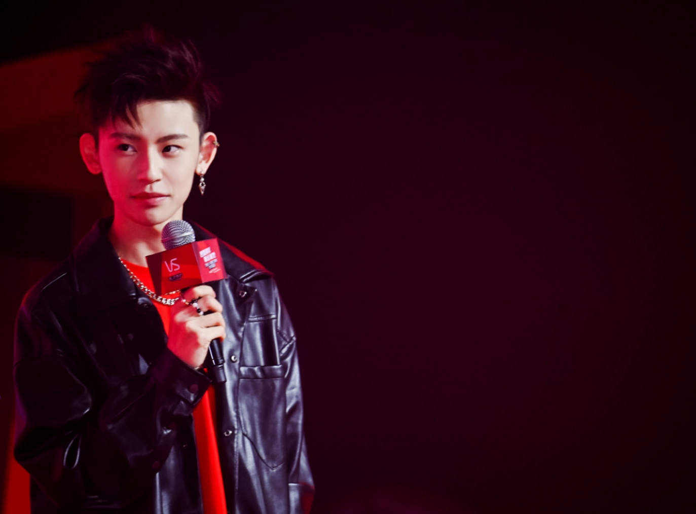 Love you kid!You, You Changjing and Keshi are all treasured singers ...