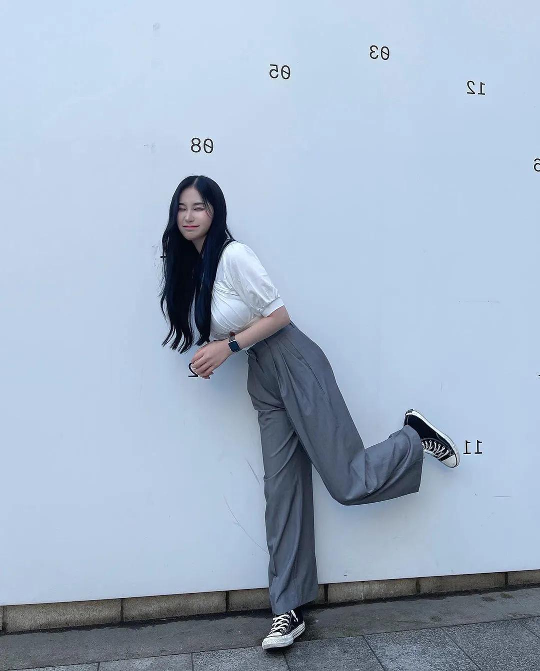 South Korean model Jiwon, Gu Pan is radiant and sultry - iMedia