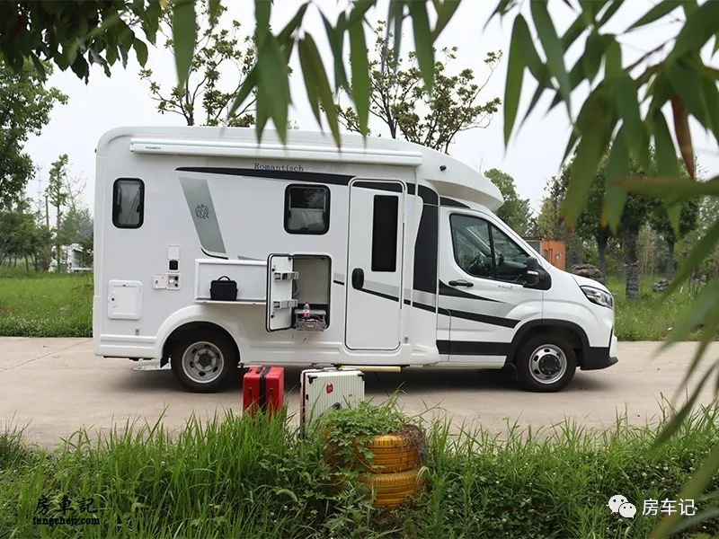 The considerate European style RV will give you a mobile home!Real shot ...