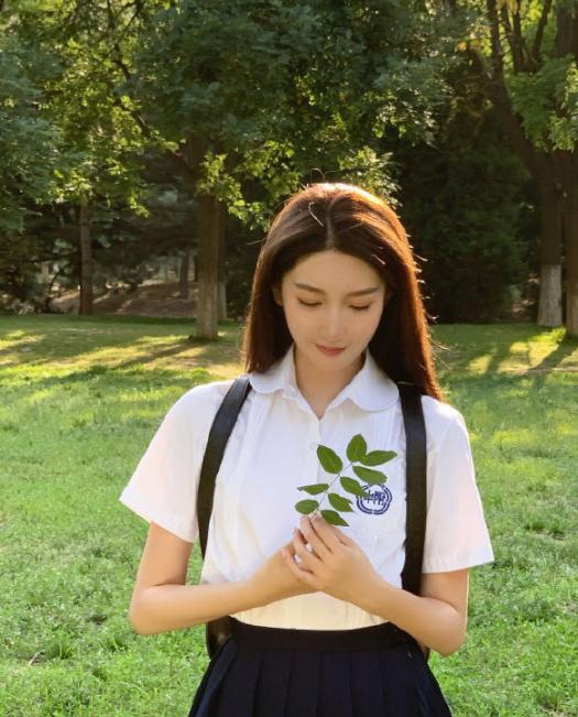 The two women who challenged the capital, Sun Yining and Du ...