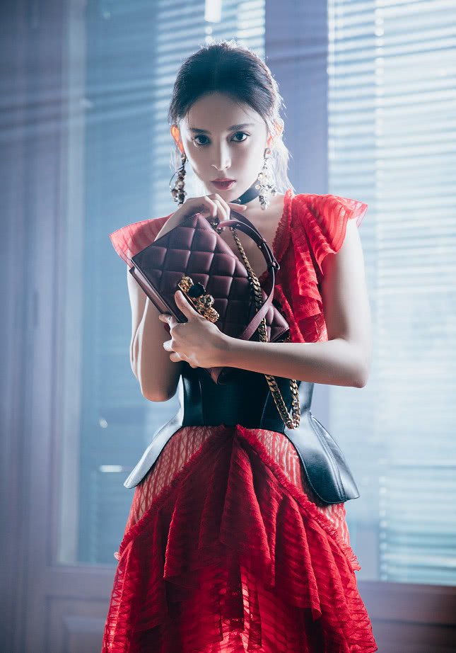 The same is the style of the Republic of China. When 29-year-old Gu Li ...