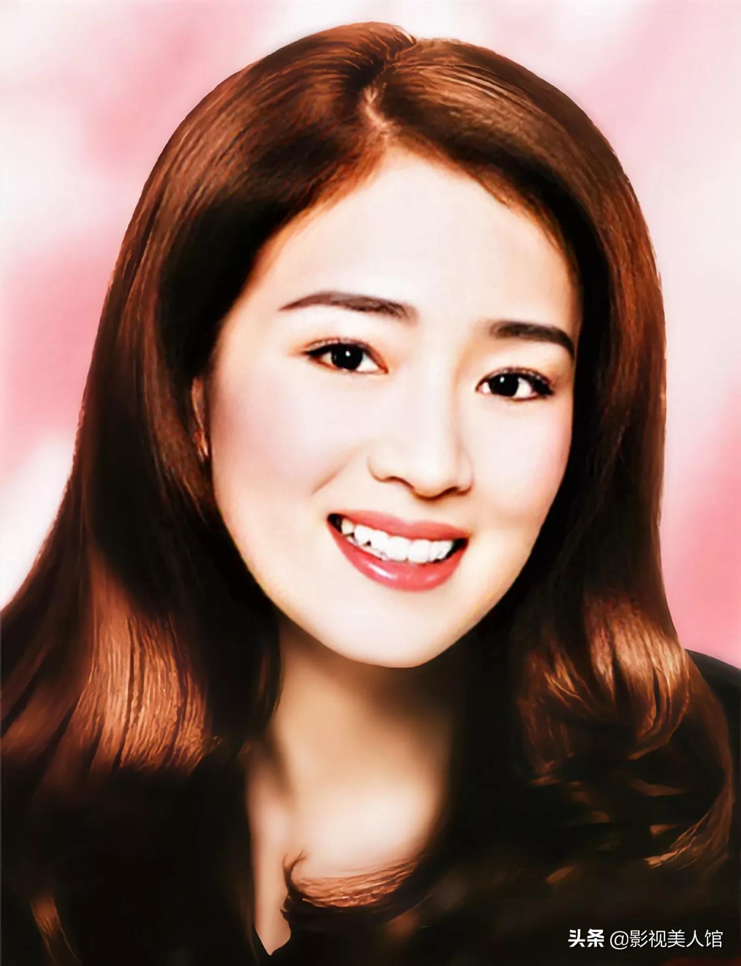 Gong Li's beautiful pictures - iNEWS