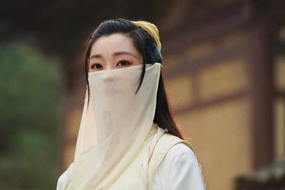 Song Yi in "Zuo Son" is really beautiful, but Yu Manli is the cinnabar ...