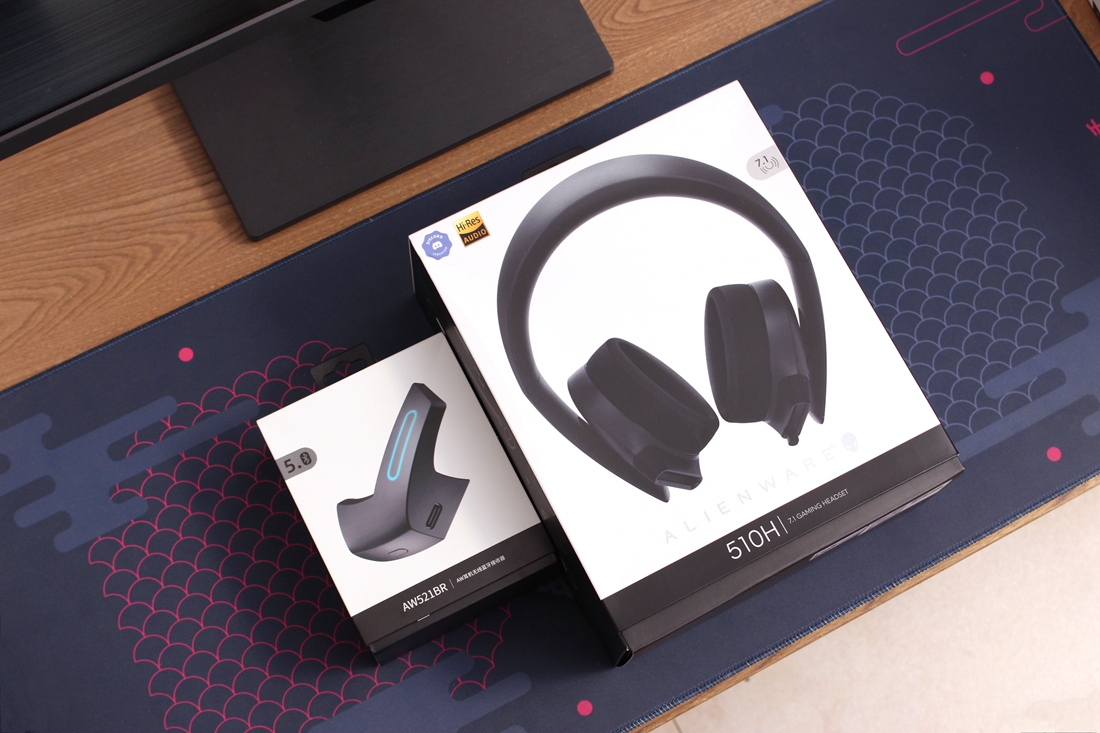 Alienware 510H gaming headset + AW521BR Bluetooth receiver out of the ...