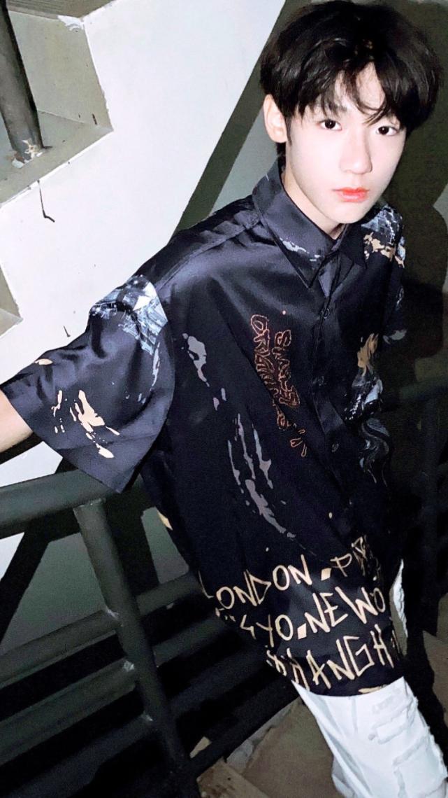 "Zhang Junhao" Avatar + Wallpaper - iNEWS