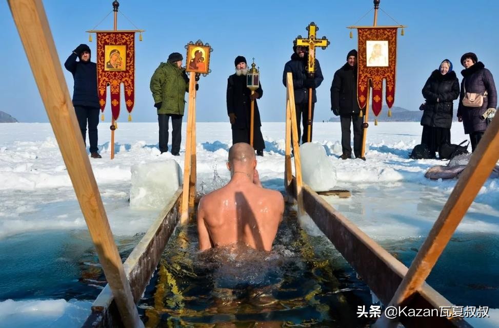 Putin: "I can make headlines in the world if I take an ice bath? Then ...