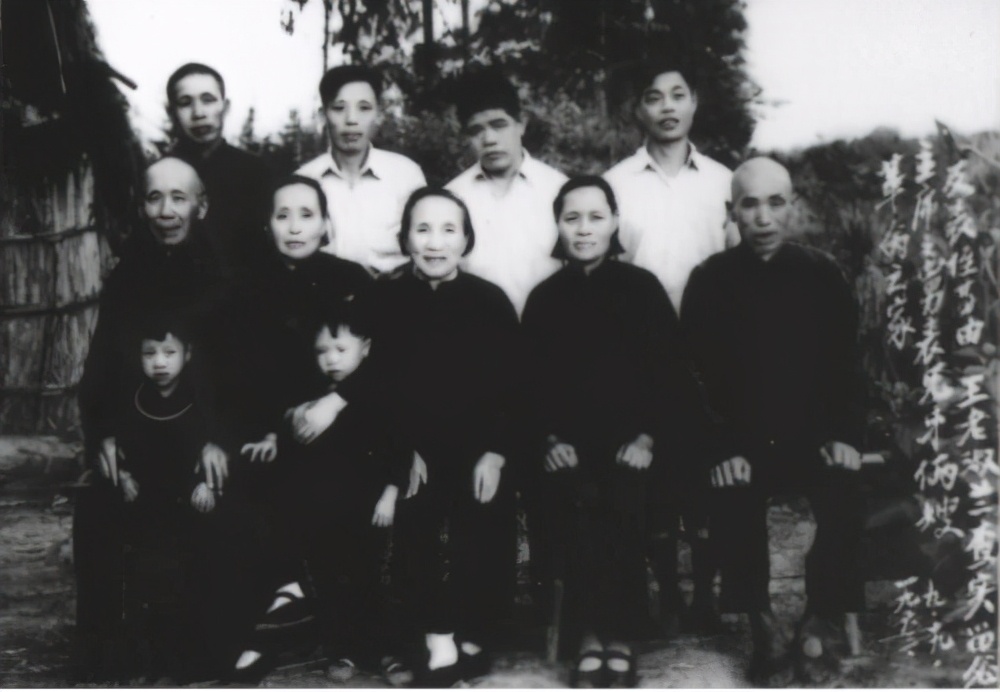Mao Zemin: Mao Zedong's brother, "disappeared" after being arrested in ...