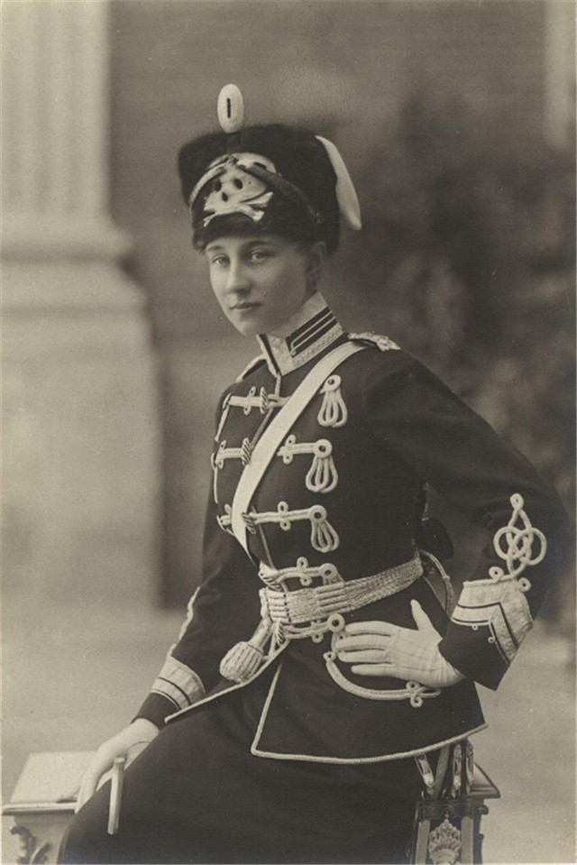 The last queen of Germany, married to her cousin at the age of 23 and ...