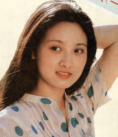 Deng Yu, the forefrus divorced 36 years, worth hundreds of millions ...