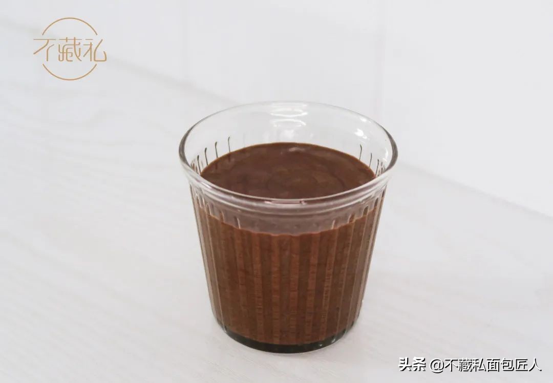 Who said dessert = custard bomb?Two vegan chocolate mousses take you to ...