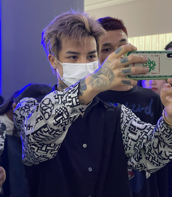 After Yin Shihang's account was blocked, the business declined sharply ...