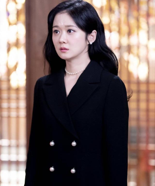 40-year-old Zhang Nara, who was banned for "going to China without ...