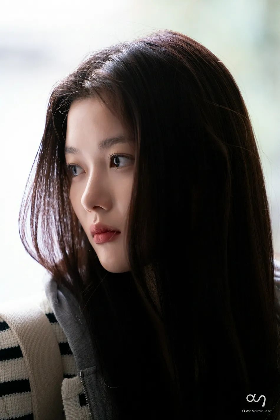 Korean actress Kim Yu-jeong's side face photos are too stunning!Once ...