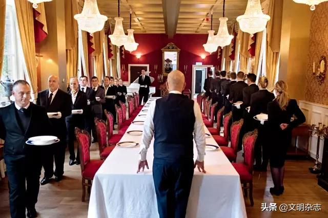The art of service: Holland International Butler Academy - iMedia