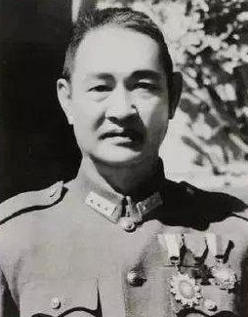 General Cheng Qian: 54-year-old married a 17-year-old wife of 33 years ...
